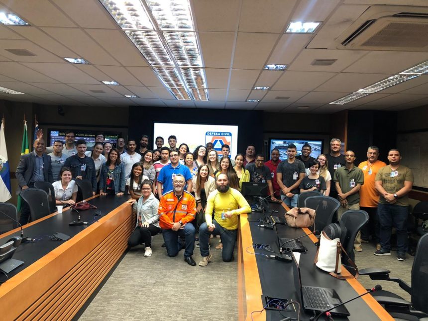 Defesa Civil realiza capacitação de 50 voluntários - Prefeitura da ...