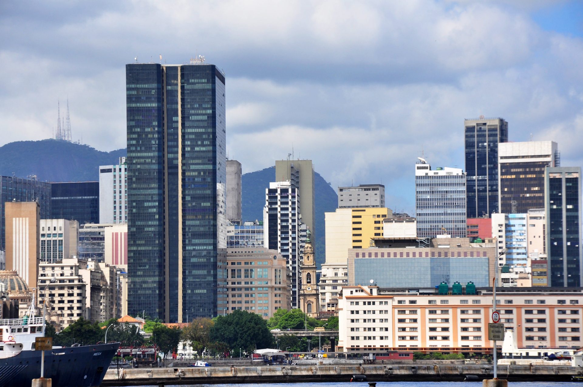 Municipal indicator shows that Rio's economy grew 2,4% in the first ...