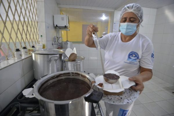 Prefeitura do Rio inaugura a terceira cozinha comunitária do programa ...