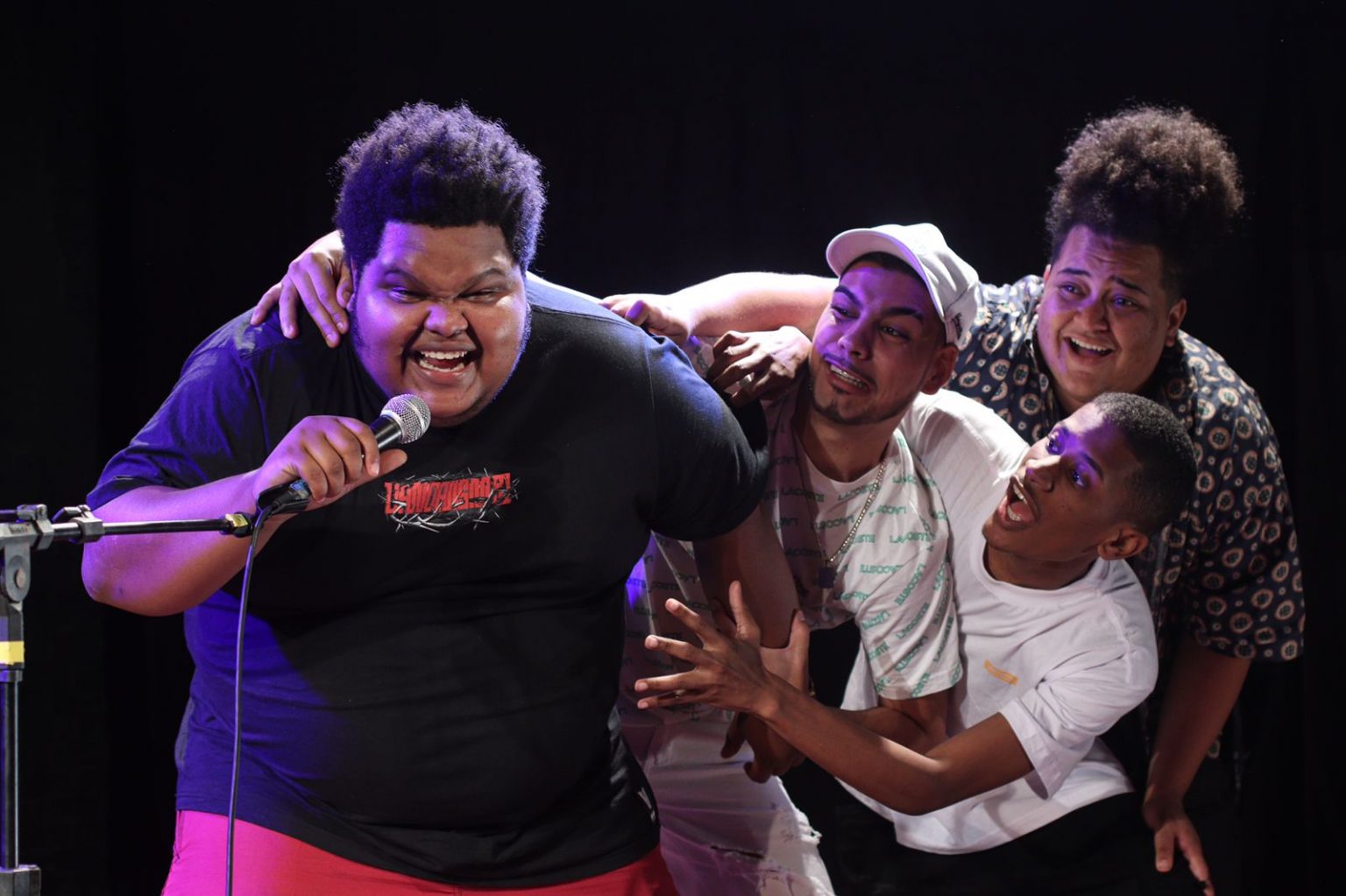 Noites de stand-up no Teatro Café Pequeno reúnem jovens comediantes das ...