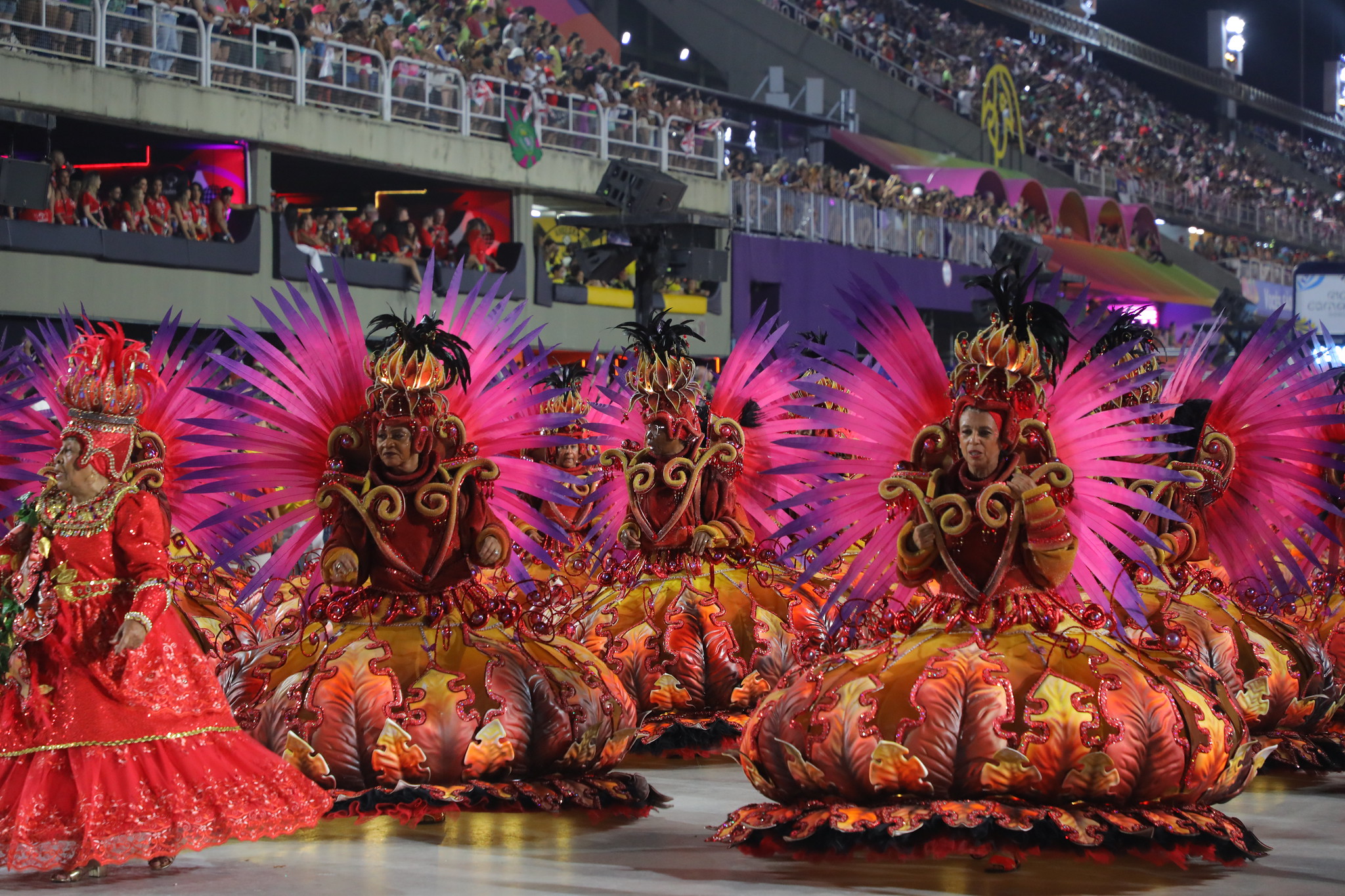 Fotogaleria: veja como foi o primeiro dia de desfiles do Grupo Especial na Sapucaí - Prefeitura ...