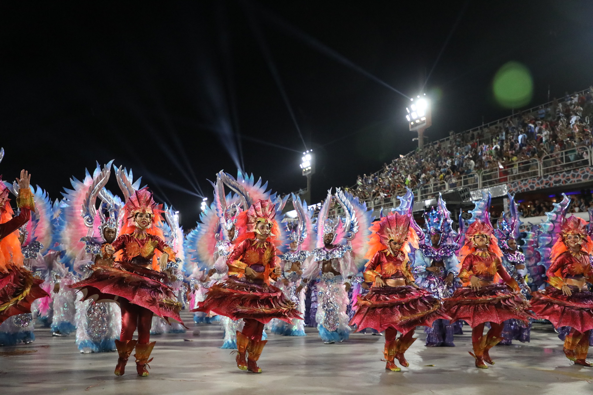 Fotogaleria: veja como foi o segundo dia de desfiles do Grupo Especial na Sapucaí - Prefeitura ...
