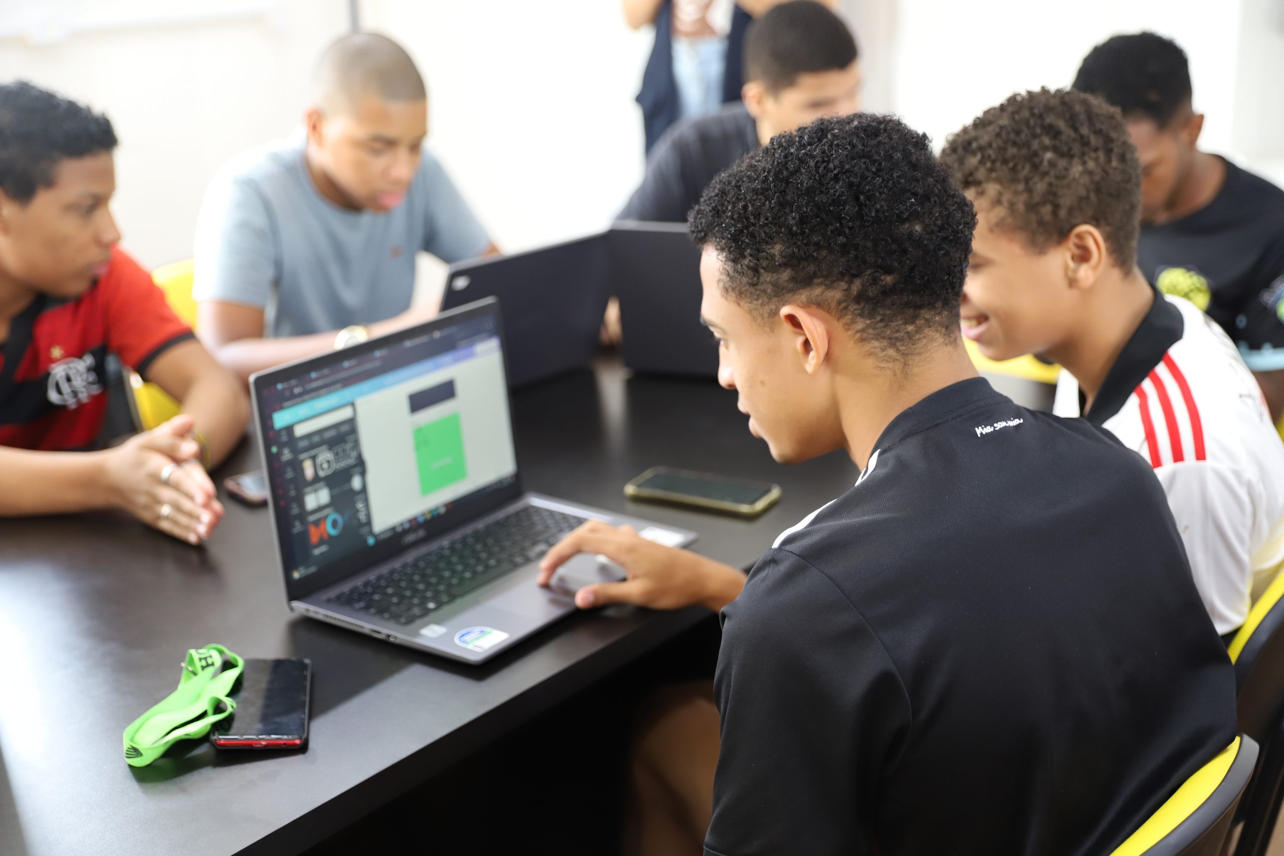 Espaços da Juventude abrem 2,4 mil vagas para cursos de Informática ... Espaços da Juventude abrem 2,4 mil vagas para cursos de Informática ...