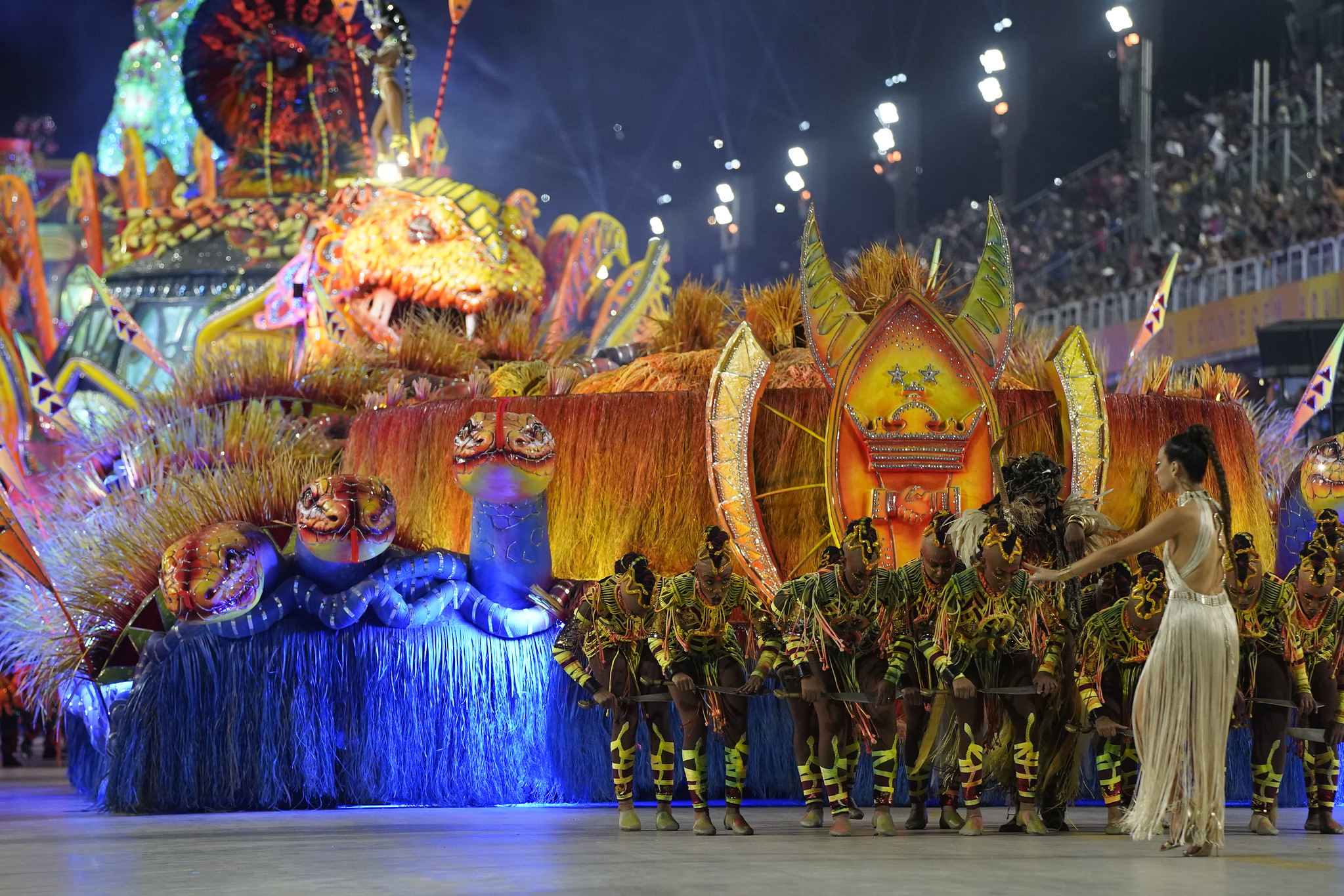 Fotogaleria: confira imagens do desfile da Viradouro, a grande campeã ...