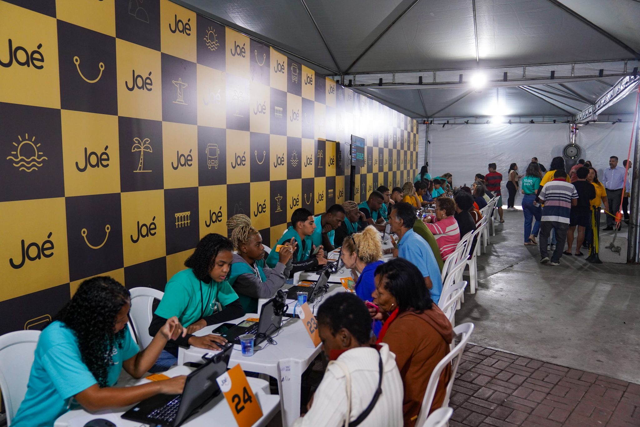 Prefeitura inaugura novo Super Posto do Jaé, no Centro Miécimo da Silva ...